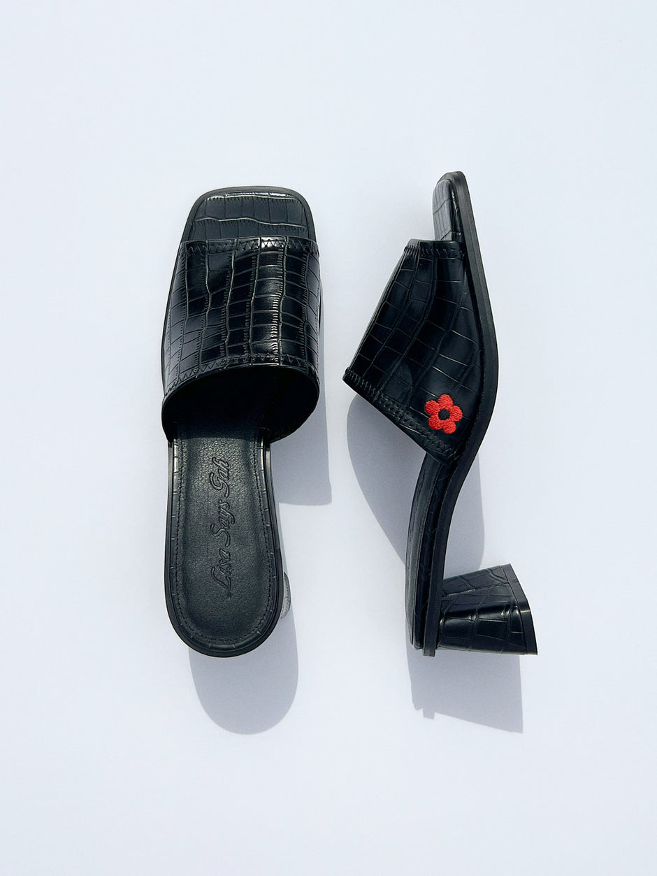 Sandals – Lisa Says Gah